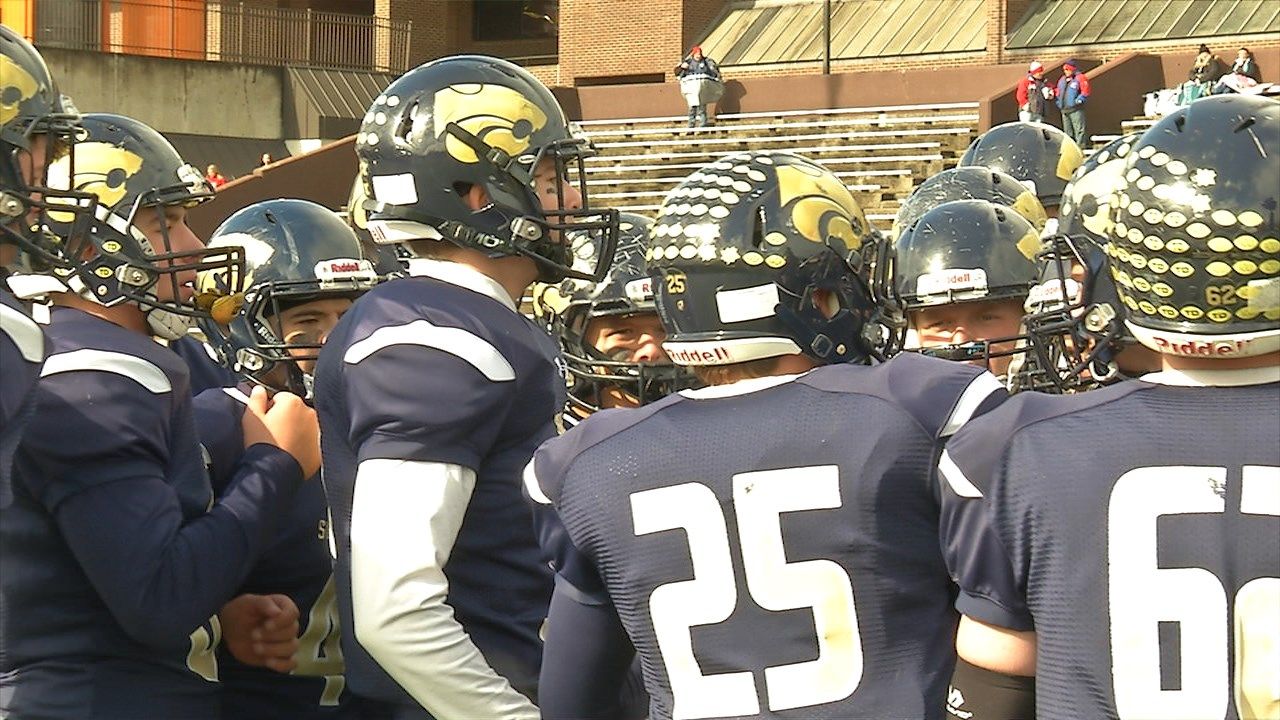 Sabers Football Has Smarts On And Off The Football Field - WICZ