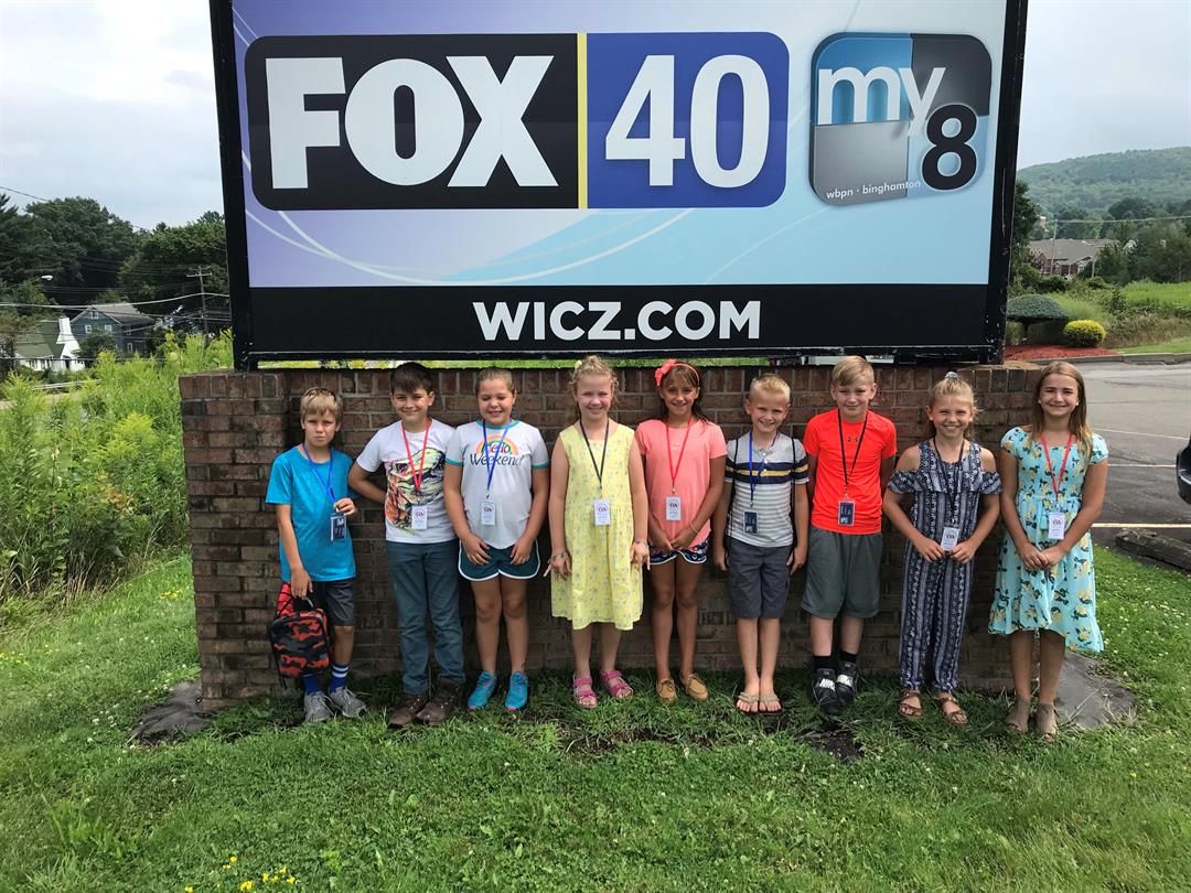 The Next Generation Of Broadcast Journalists Visit Fox 40 - WICZ