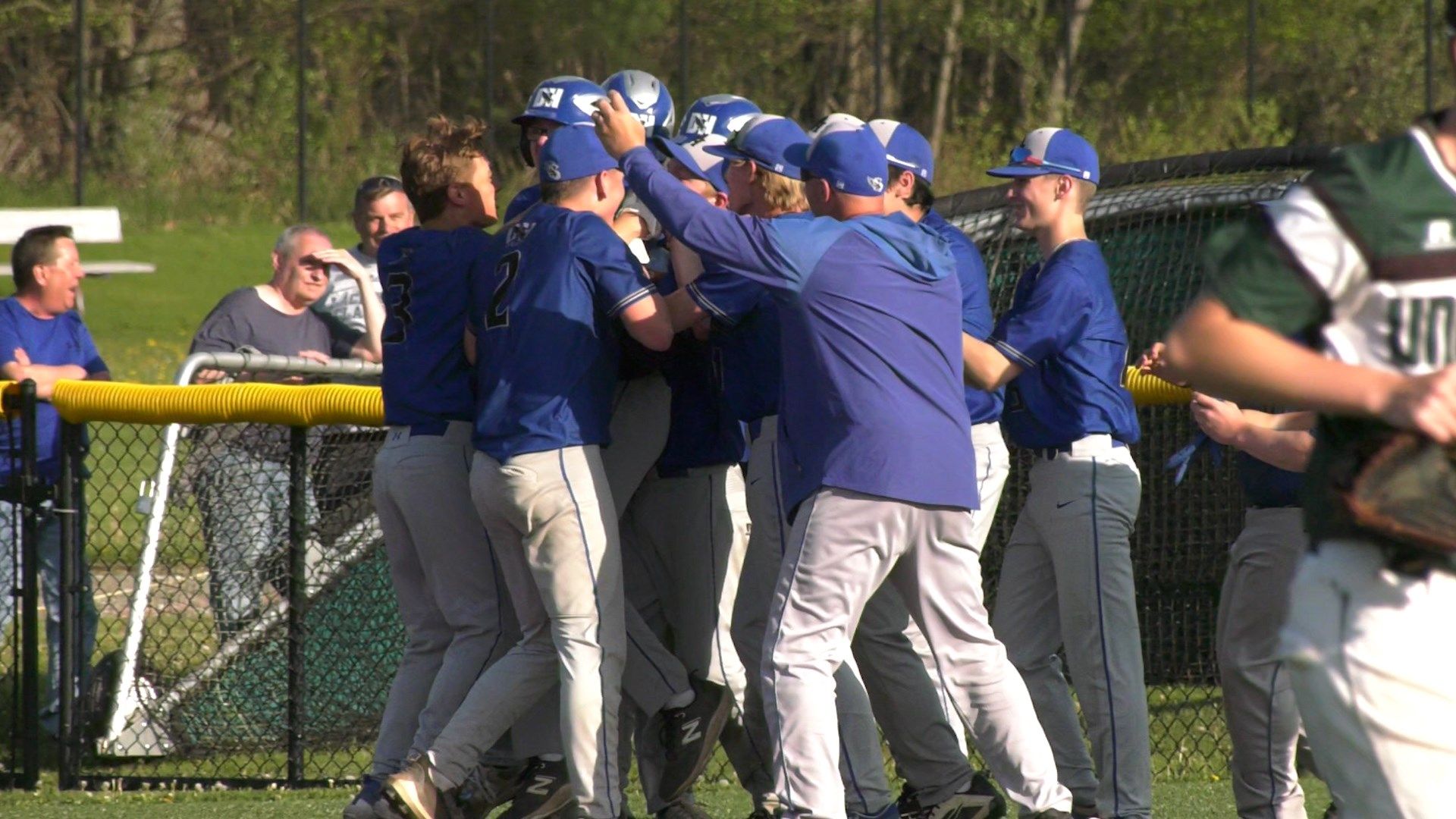 Deposit-Hancock Baseball Walks Off Unatego in Ninth Inning - WICZ