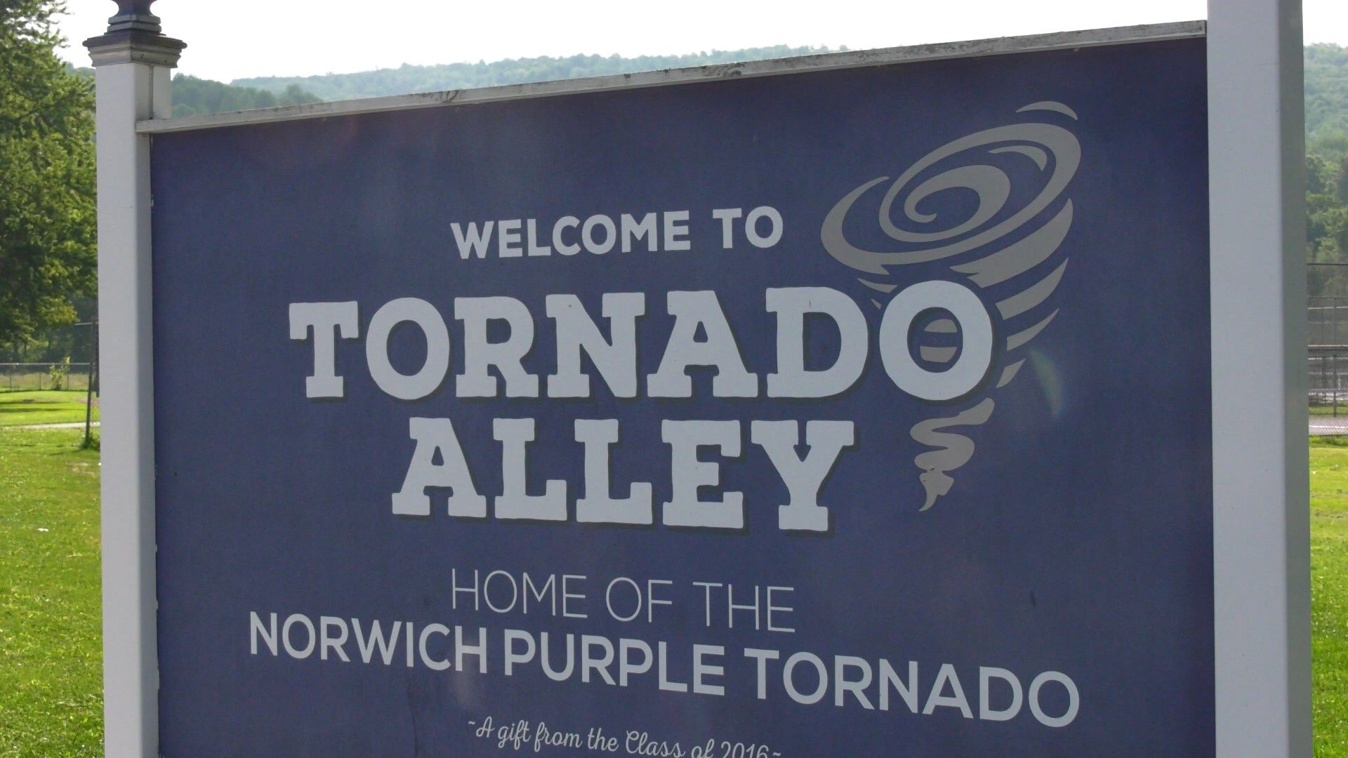 Endzone Extras: Norwich Purple Tornado Football - WICZ